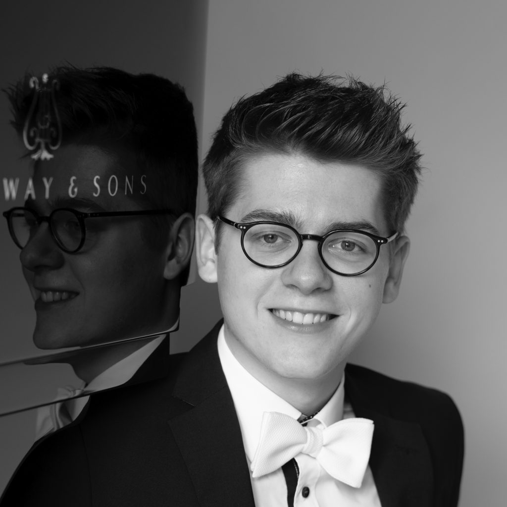 Professor - Roland Krüger